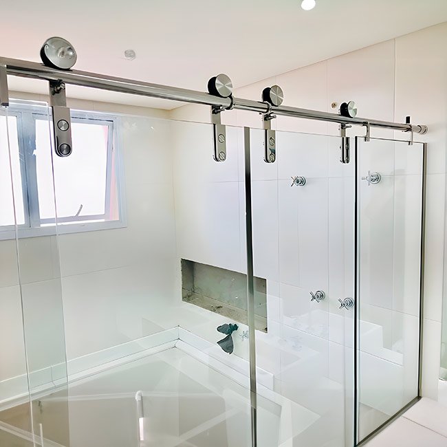 Box de Banheiro Luxe Trilho Redondo · Vidraçaria SHOW GLASS