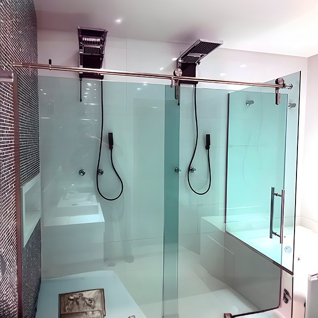 Box de Banheiro Luxe Trilho Redondo · Vidraçaria SHOW GLASS