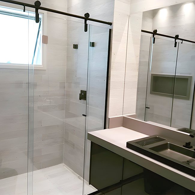 Box de Banheiro Luxe Trilho Redondo · Vidraçaria SHOW GLASS